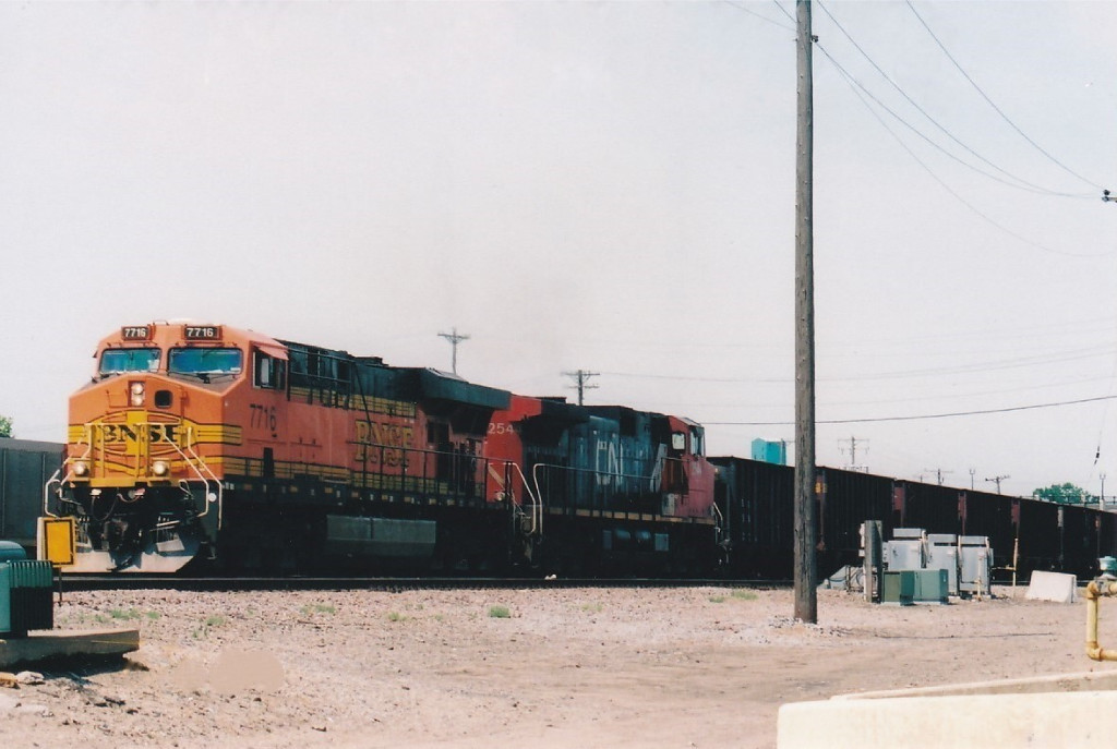 BNSF 7716 East